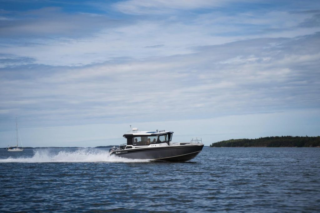 Buster Phantom Cabin - Konesaimaa